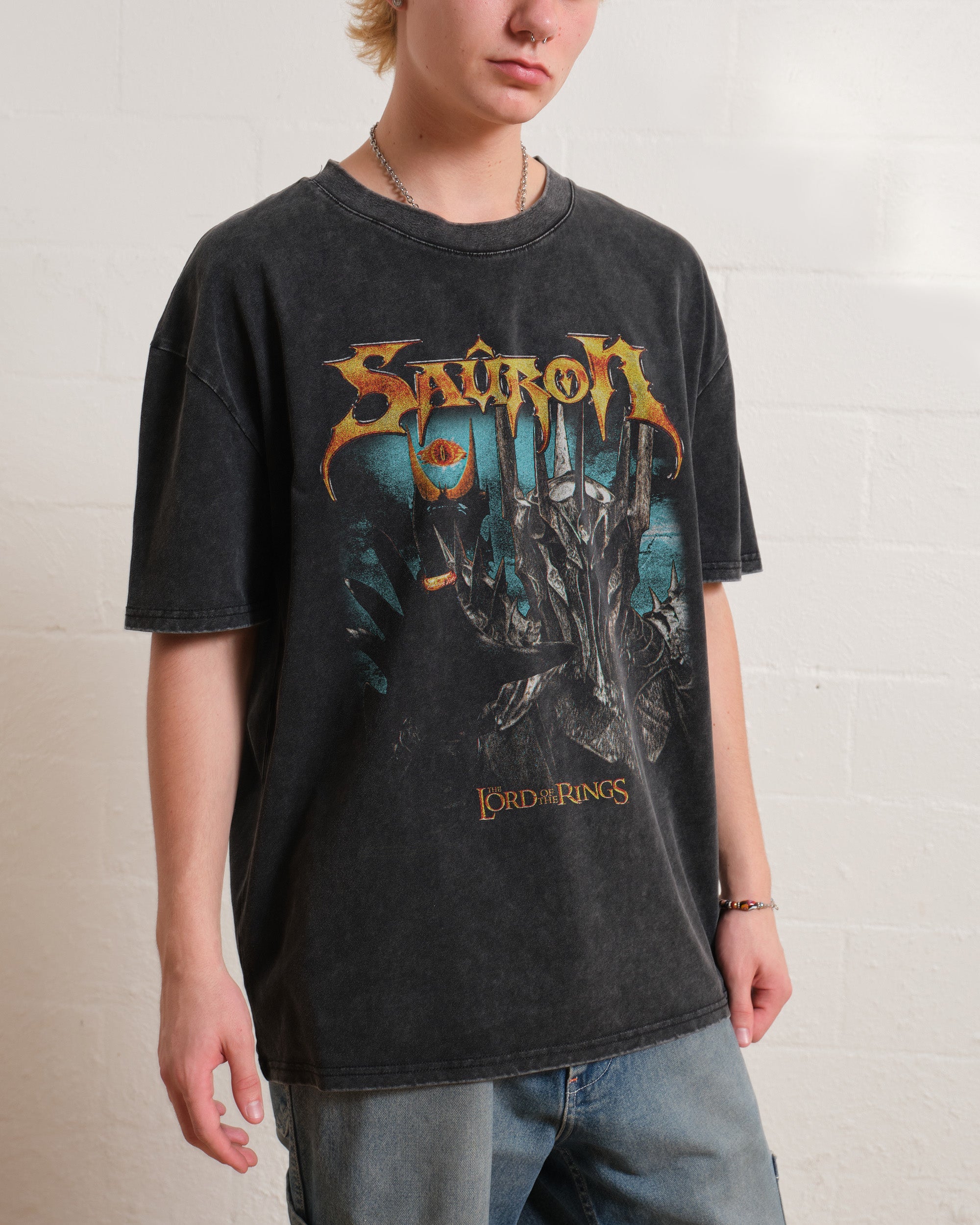 Vintage Sauron Oversized Tee | Official Lord of the Rings Merch
